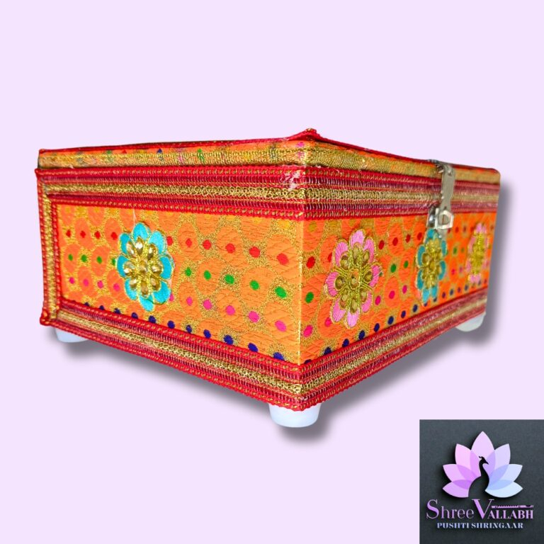 WOODEN JHAPIJI - Shree Vallabh Pushti Shringaar